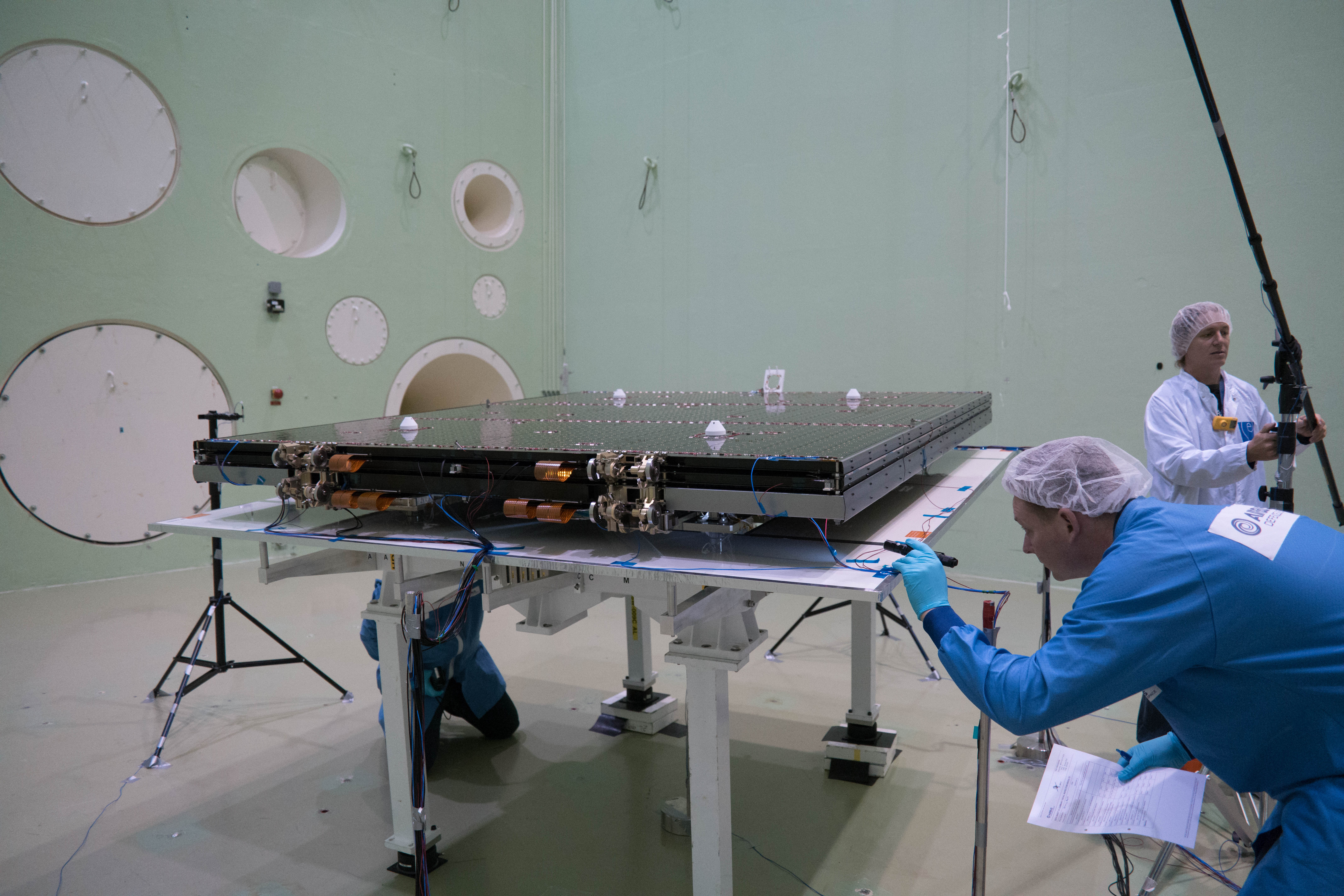 Solar array testing at ESTEC – Orion blog Solar array testing at ESTEC – Orion blog