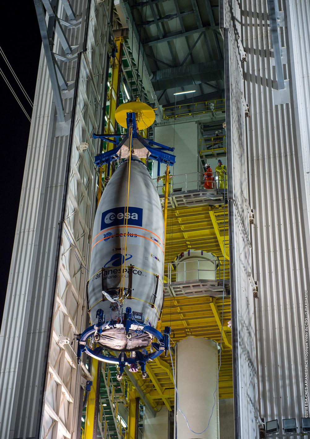 Aeolus in launch tower – EO launch campaigns