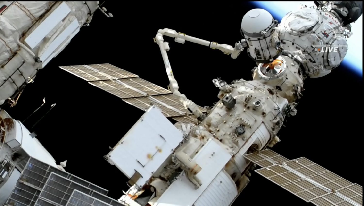 Europe’s robotic arm excels in first two years on Space Station – ESA ...
