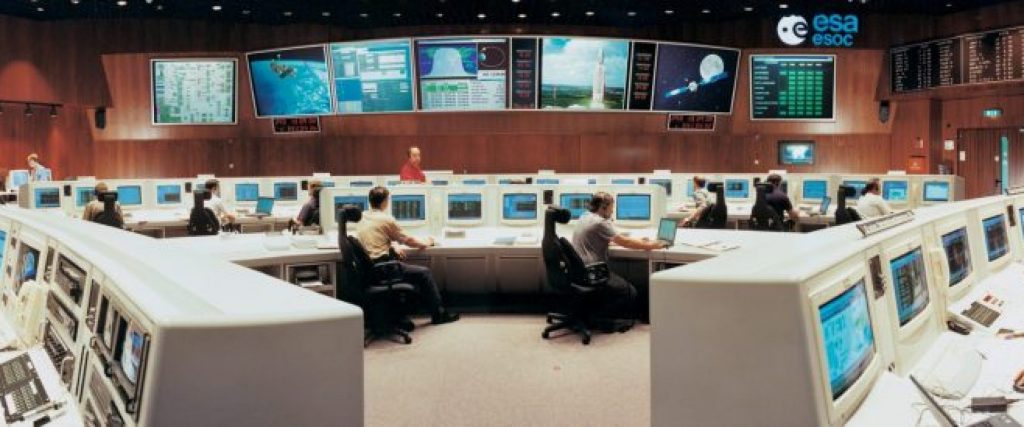 cropped-cropped-ESA_ESOC_Main_Control_Room_MCR_-_panorama_view-2.jpg ...